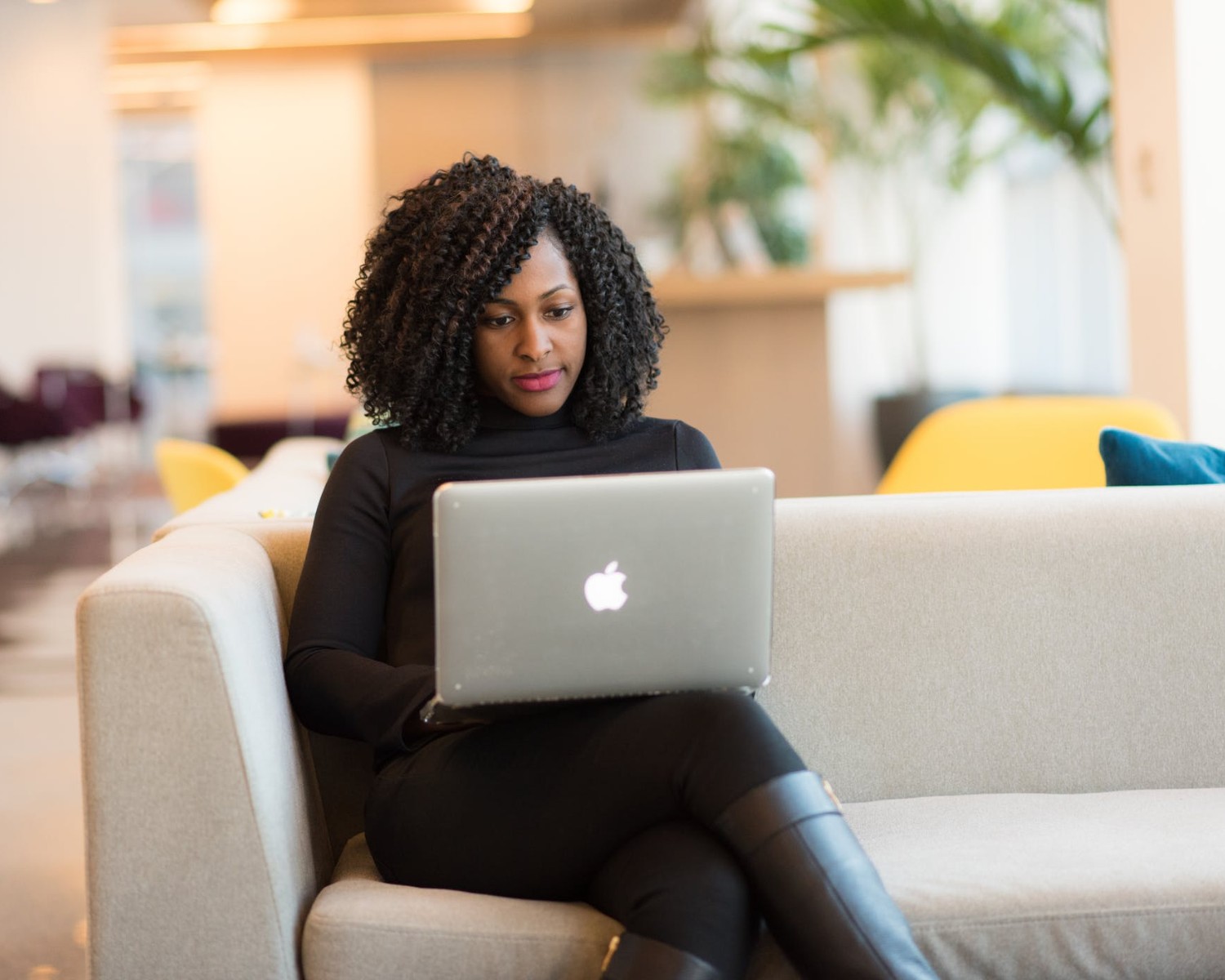 Currículum Internacional: Ejemplos, Tips y Plantillas