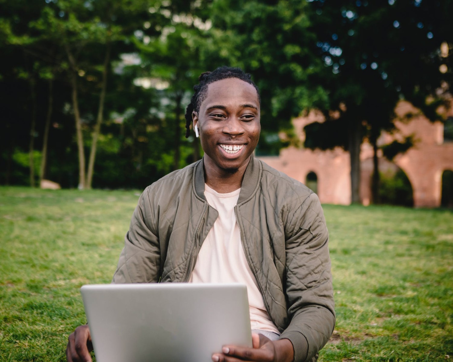 Intereses, aficiones y hobbies para currículum: qué poner